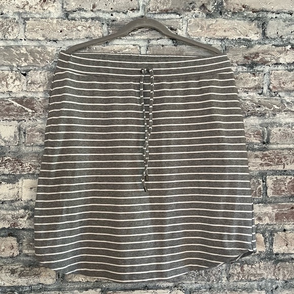 Cable & Gauge | Skirts | Cable Gauge Charcoal And White Striped ...